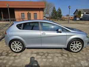 Pelēks SEAT Leon 2009 Panevēža, ar dzinēja tilpumu 1.90 L un nobraukumu 265 tūkst. km par 3450 €, foto 8 vietnē AUTOMOTO.COM.LV