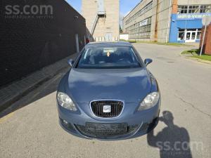Pelēks SEAT Leon 2009 Cēsis, ar dzinēja tilpumu 1.90 L un nobraukumu 293 tūkst. km par 3250 €, foto 3 vietnē AUTOMOTO.COM.LV