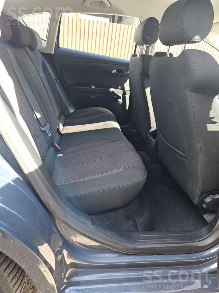 Pelēks SEAT Leon 2009 Cēsis, ar dzinēja tilpumu 1.90 L un nobraukumu 293 tūkst. km par 3250 €, foto 14 vietnē AUTOMOTO.COM.LV