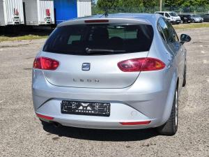 Grey SEAT Leon 2009 in Panevezys, with an engine capacity of 1.60 L and mileage of 207 thousand km for 3800 €, photo 9 on AUTOMOTO.COM.LV