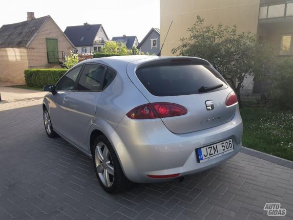 Grey SEAT Leon 2009 in Telschi, with an engine capacity of 1.90 L and mileage of 246 thousand km for 2850 €, photo 5 on AUTOMOTO.COM.LV