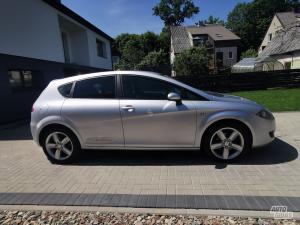 Grey SEAT Leon 2009 in Telschi, with an engine capacity of 1.90 L and mileage of 246 thousand km for 2850 €, photo 12 on AUTOMOTO.COM.LV