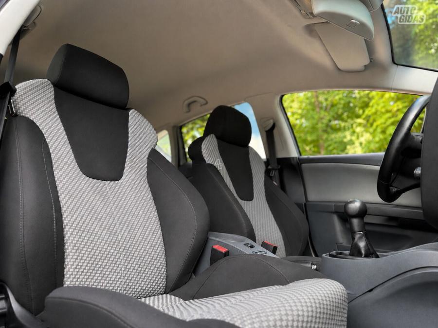 Grey SEAT Leon 2009 in Kaunas, with an engine capacity of 1.90 L and mileage of 258 thousand km for 2500 €, photo 17 on AUTOMOTO.COM.LV