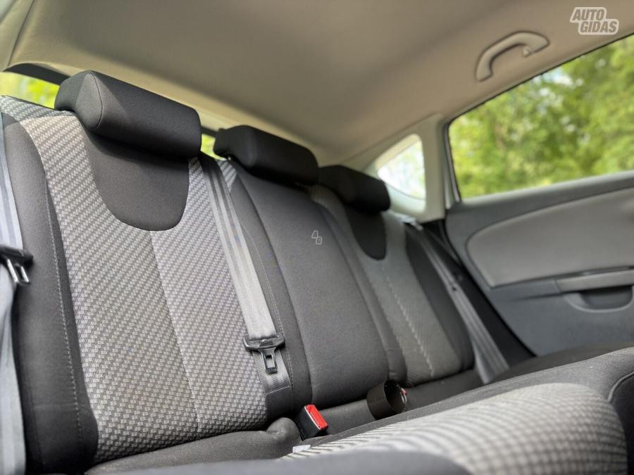 Grey SEAT Leon 2009 in Kaunas, with an engine capacity of 1.90 L and mileage of 258 thousand km for 2500 €, photo 19 on AUTOMOTO.COM.LV