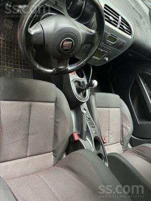 Pelēks SEAT Leon 2009 Jelgava, ar dzinēja tilpumu 1.90 L un nobraukumu 276 tūkst. km par 2250 €, foto 6 vietnē AUTOMOTO.COM.LV