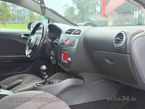SEAT Leon 2009 Tallina vietnē Pelēks SEAT Leon 2009 Tallina, ar dzinēja tilpumu 1.80 L un nobraukumu 355 tūkst. km par 1900 €, foto 7 vietnē AUTOMOTO.COM.LV