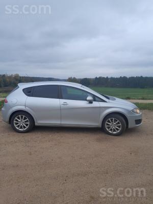 Grey SEAT Leon 2009 in Kuldiga, with an engine capacity of 1.90 L and mileage of 360 thousand km for 2200 €, photo 3 on AUTOMOTO.COM.LV