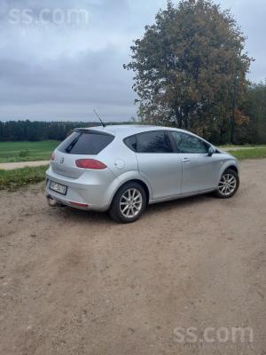 Grey SEAT Leon 2009 in Kuldiga, with an engine capacity of 1.90 L and mileage of 360 thousand km for 2200 €, photo 4 on AUTOMOTO.COM.LV