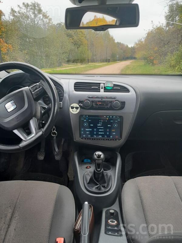 Grey SEAT Leon 2009 in Kuldiga, with an engine capacity of 1.90 L and mileage of 360 thousand km for 2200 €, photo 8 on AUTOMOTO.COM.LV