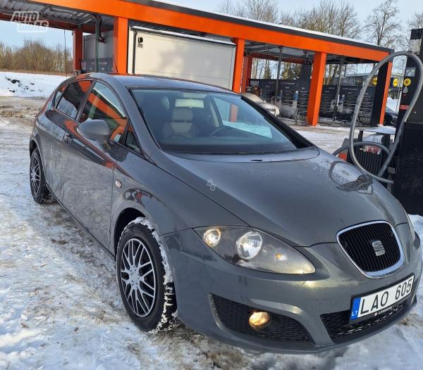 Pelēks SEAT Leon 2010 Ukmergė, ar dzinēja tilpumu 1.90 L un nobraukumu 320 tūkst. km par 3300 €, foto 2 vietnē AUTOMOTO.COM.LV