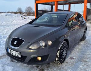 Grey SEAT Leon 2010 in Ukmerge, with an engine capacity of 1.90 L and mileage of 320 thousand km for 3500 €, photo  on AUTOMOTO.COM.LV
