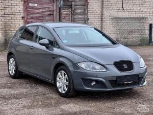 Grey SEAT Leon 2010 in Kretinga, with an engine capacity of 1.40 L and mileage of 263 thousand km for 4499 €, photo 4 on AUTOMOTO.COM.LV