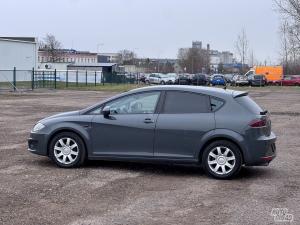 Grey SEAT Leon 2010 in Kretinga, with an engine capacity of 1.40 L and mileage of 263 thousand km for 4499 €, photo 9 on AUTOMOTO.COM.LV