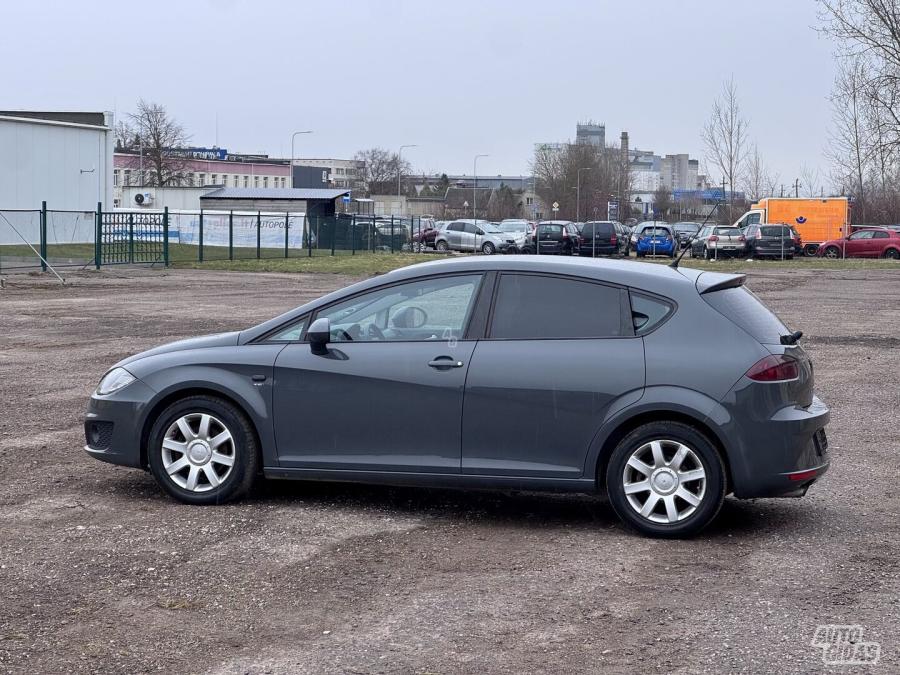 Grey SEAT Leon 2010 in Kretinga, with an engine capacity of 1.40 L and mileage of 263 thousand km for 4499 €, photo 9 on AUTOMOTO.COM.LV