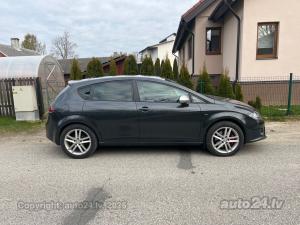 Pelēks SEAT Leon 2010 Tartu, ar dzinēja tilpumu 2.00 L un nobraukumu 174 tūkst. km par 4200 €, foto 5 vietnē AUTOMOTO.COM.LV