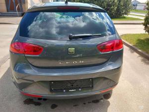 Grey SEAT Leon 2010 in Ukmerge, with an engine capacity of 1.80 L and mileage of 264 thousand km for 3650 €, photo 7 on AUTOMOTO.COM.LV