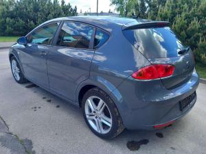 Grey SEAT Leon 2010 in Ukmerge, with an engine capacity of 1.80 L and mileage of 264 thousand km for 3650 €, photo 10 on AUTOMOTO.COM.LV