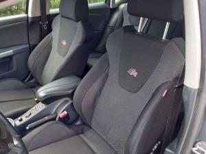 Grey SEAT Leon 2010 in Ukmerge, with an engine capacity of 1.80 L and mileage of 264 thousand km for 3650 €, photo 16 on AUTOMOTO.COM.LV