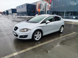 Grey SEAT Leon 2011 in Kaunas, with an engine capacity of 2.00 L and mileage of 264 thousand km for 2950 €, photo  on AUTOMOTO.COM.LV