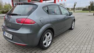 Grey SEAT Leon 2012 in Jelgava, with an engine capacity of 1.60 L and mileage of 235 thousand km for 4550 €, photo 5 on AUTOMOTO.COM.LV