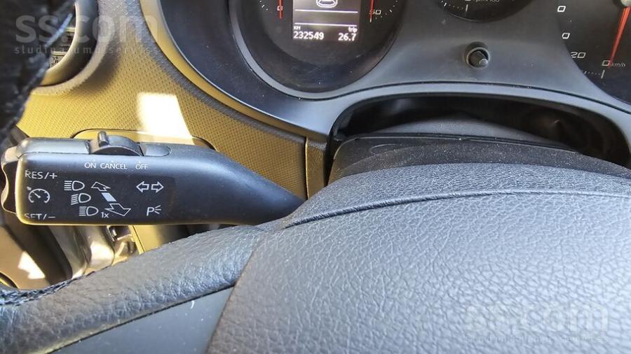 Grey SEAT Leon 2012 in Jelgava, with an engine capacity of 1.60 L and mileage of 235 thousand km for 4550 €, photo 17 on AUTOMOTO.COM.LV