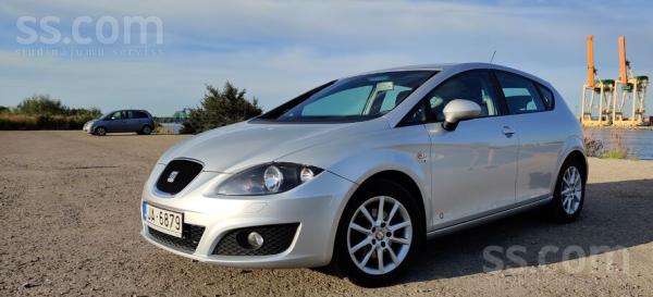 Pelēks SEAT Leon 2012 Rīga, ar dzinēja tilpumu 1.40 L un nobraukumu 301 tūkst. km par 3150 €, foto 1 vietnē AUTOMOTO.COM.LV