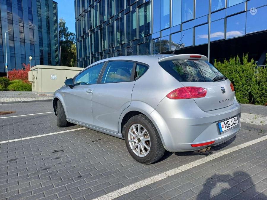 Grey SEAT Leon 2012 in Vilnius, with an engine capacity of 1.80 L and mileage of 105 thousand km for 3950 €, photo 6 on AUTOMOTO.COM.LV