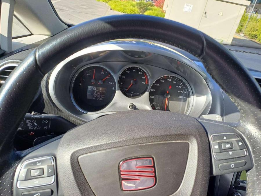 Grey SEAT Leon 2012 in Vilnius, with an engine capacity of 1.80 L and mileage of 105 thousand km for 3950 €, photo 11 on AUTOMOTO.COM.LV