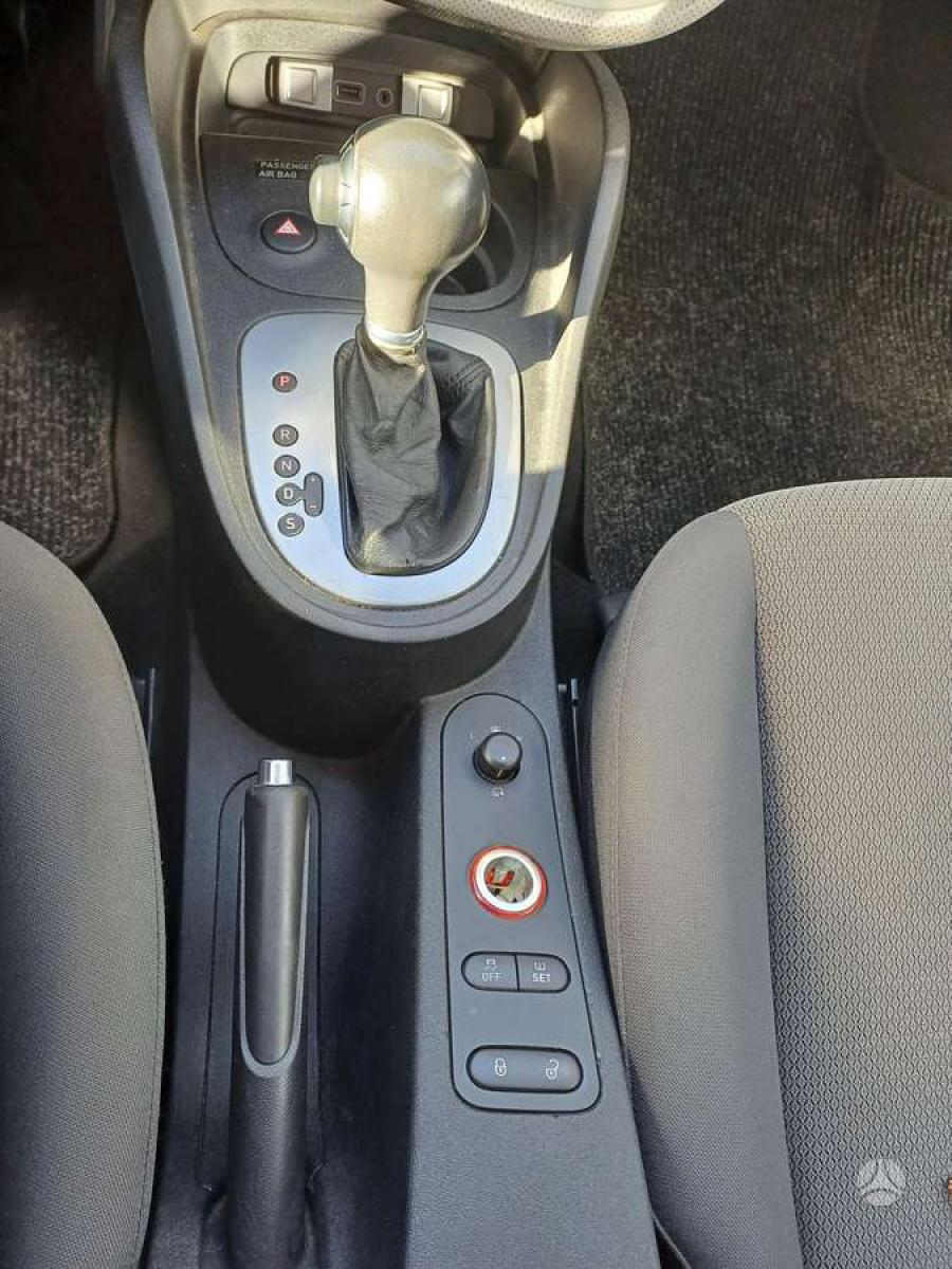 Grey SEAT Leon 2012 in Vilnius, with an engine capacity of 1.80 L and mileage of 105 thousand km for 3950 €, photo 12 on AUTOMOTO.COM.LV