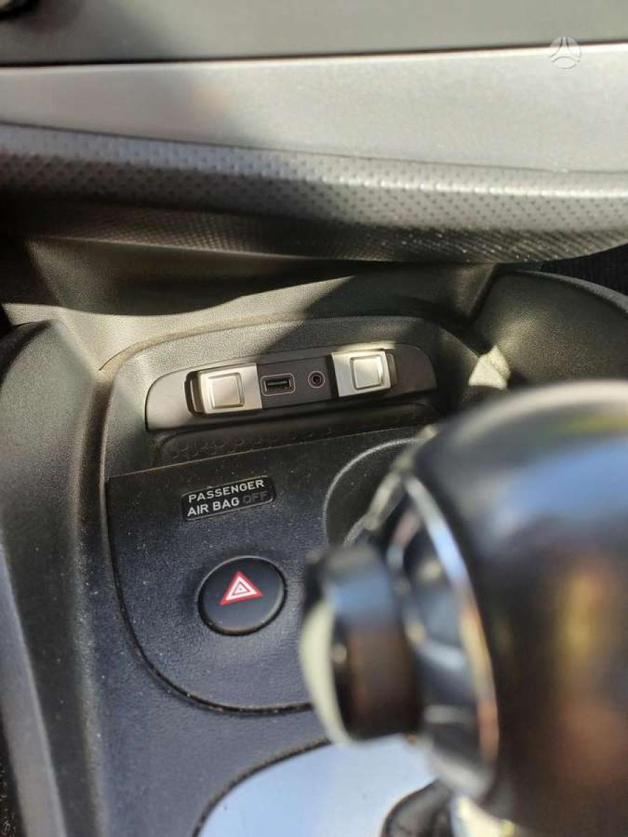 Grey SEAT Leon 2012 in Vilnius, with an engine capacity of 1.80 L and mileage of 105 thousand km for 3950 €, photo 13 on AUTOMOTO.COM.LV