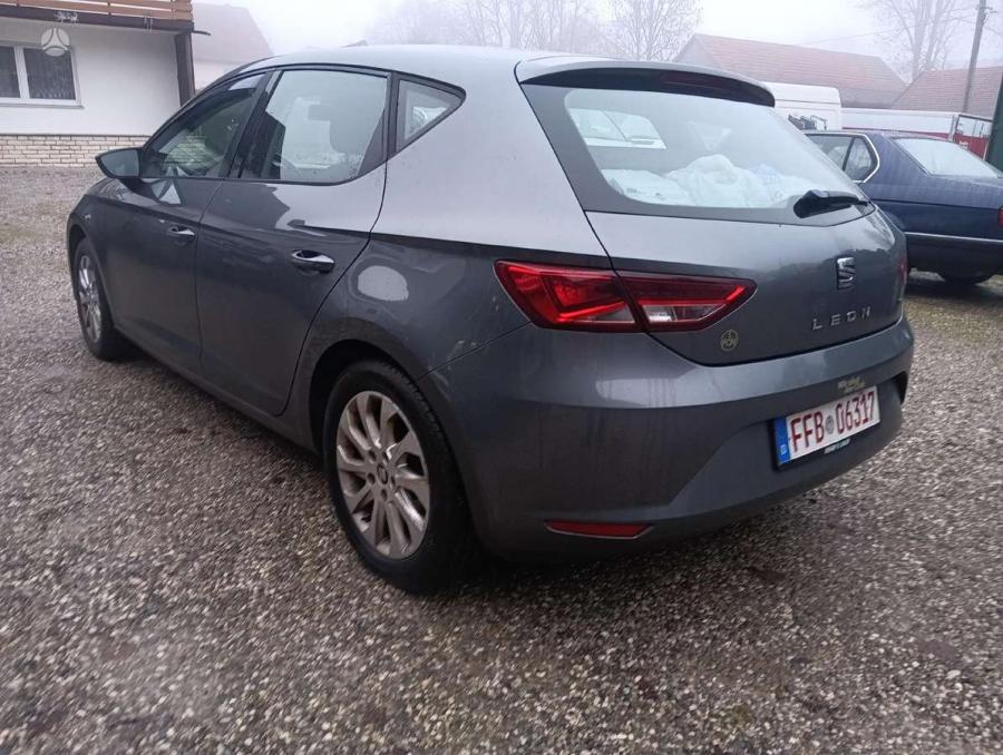 Grey SEAT Leon 2013 in Utena, with an engine capacity of 1.20 L and mileage of 168 thousand km for 4990 €, photo 4 on AUTOMOTO.COM.LV