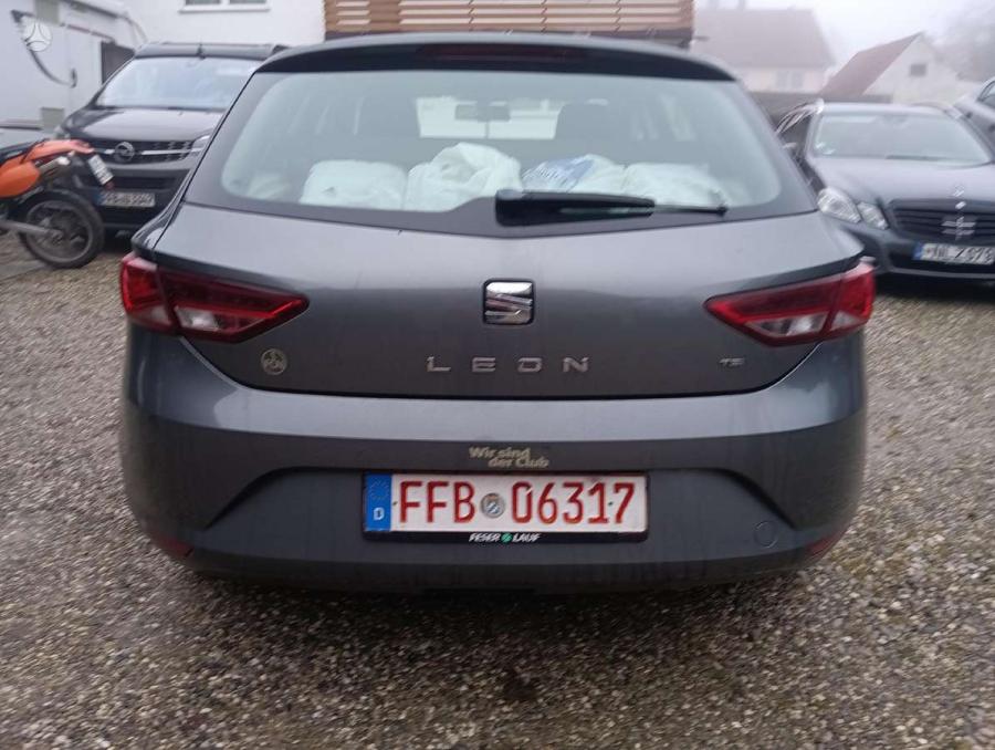 Grey SEAT Leon 2013 in Utena, with an engine capacity of 1.20 L and mileage of 168 thousand km for 4990 €, photo 5 on AUTOMOTO.COM.LV