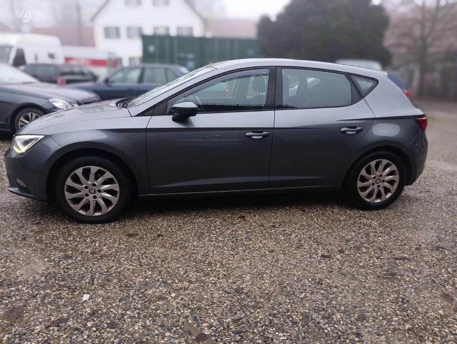 Grey SEAT Leon 2013 in Utena, with an engine capacity of 1.20 L and mileage of 168 thousand km for 4990 €, photo 9 on AUTOMOTO.COM.LV