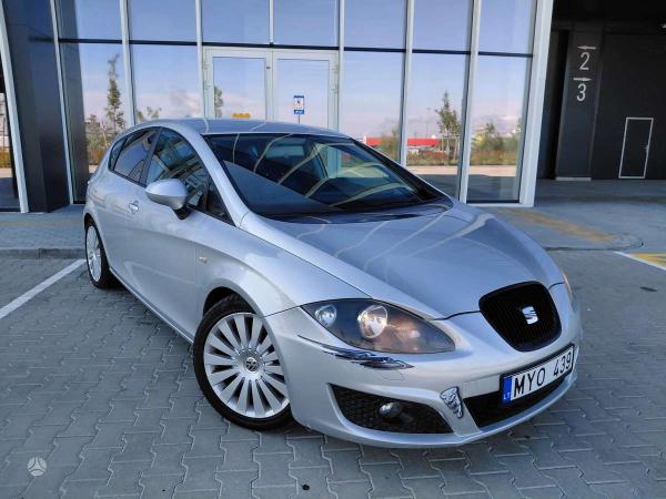Pelēks SEAT Leon 2013 Viļņa, ar dzinēja tilpumu 1.60 L un nobraukumu 305 tūkst. km par 2850 €, foto 1 vietnē AUTOMOTO.COM.LV