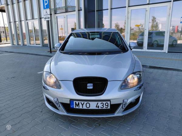 Pelēks SEAT Leon 2013 Viļņa, ar dzinēja tilpumu 1.60 L un nobraukumu 305 tūkst. km par 2850 €, foto 2 vietnē AUTOMOTO.COM.LV
