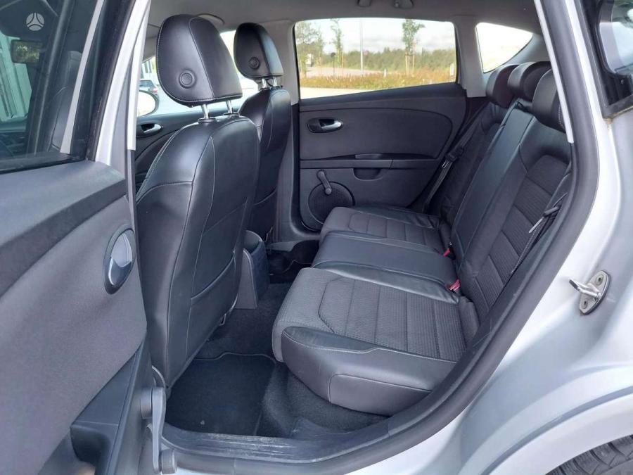 Grey SEAT Leon 2013 in Vilnius, with an engine capacity of 1.60 L and mileage of 305 thousand km for 2850 €, photo 10 on AUTOMOTO.COM.LV