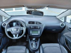 Grey SEAT Leon 2013 in Vilnius, with an engine capacity of 1.60 L and mileage of 305 thousand km for 2850 €, photo 14 on AUTOMOTO.COM.LV