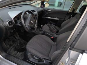 Grey SEAT Leon 2013 in Utena, with an engine capacity of 1.60 L and mileage of 281 thousand km for 4000 €, photo 7 on AUTOMOTO.COM.LV