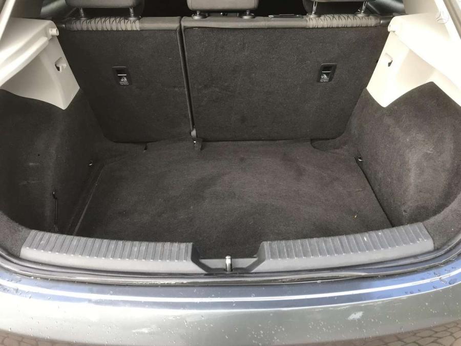 Grey SEAT Leon 2014 in Silute, with an engine capacity of 1.20 L and mileage of 169 thousand km for 5450 €, photo 6 on AUTOMOTO.COM.LV