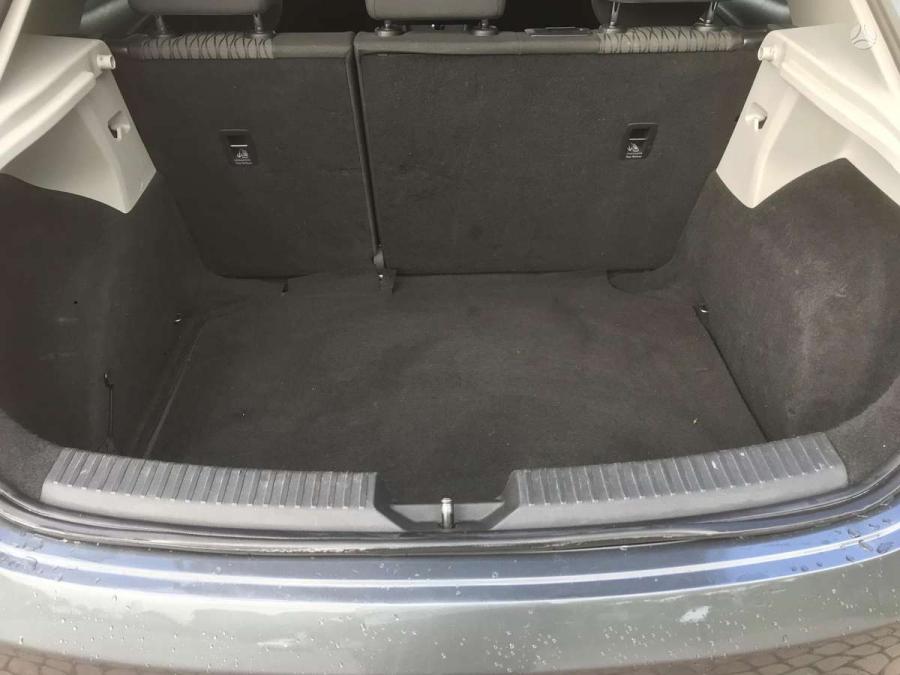 Grey SEAT Leon 2014 in Silute, with an engine capacity of 1.20 L and mileage of 169 thousand km for 5450 €, photo 17 on AUTOMOTO.COM.LV