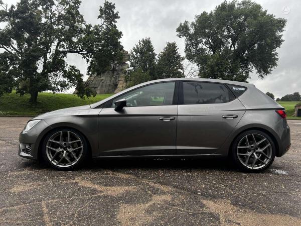 Сеат Леон 2014 в Каунас на AUTOMOTO.COM.LV Серый Сеат Леон 2014 в Каунас, объемом двигателя 1.97 л и пробегом 253 тыс. км за 7500 €, фото 4 на AUTOMOTO.COM.LV