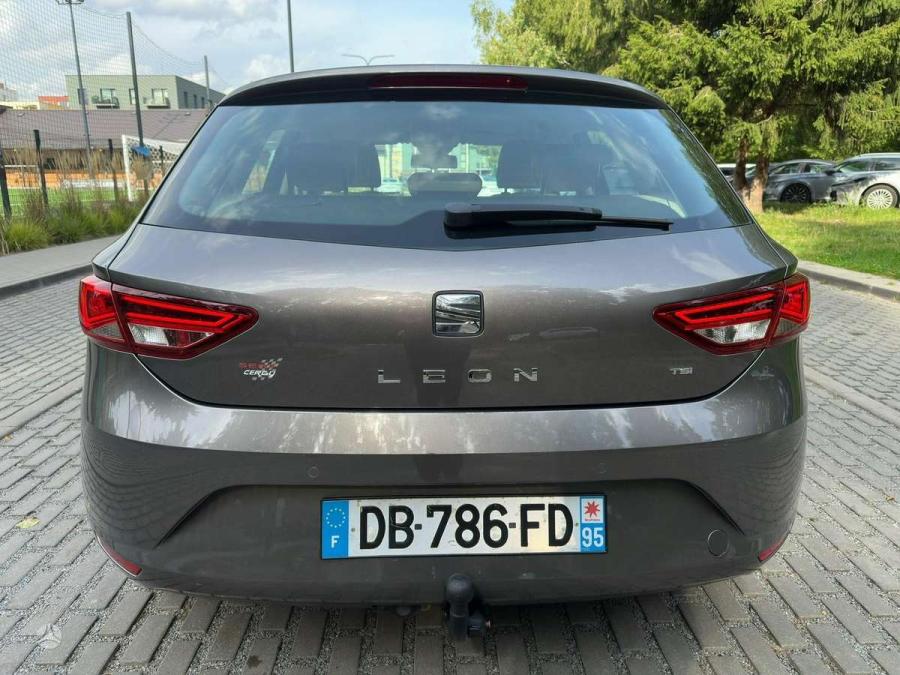 Grey SEAT Leon 2014 in Vilnius, with an engine capacity of 1.40 L and mileage of 272 thousand km for 5870 €, photo 8 on AUTOMOTO.COM.LV