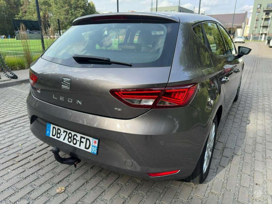 Grey SEAT Leon 2014 in Vilnius, with an engine capacity of 1.40 L and mileage of 272 thousand km for 5870 €, photo 9 on AUTOMOTO.COM.LV