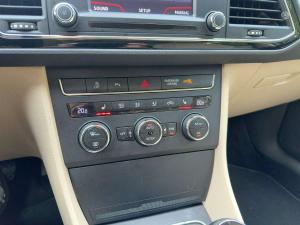 Grey SEAT Leon 2014 in Vilnius, with an engine capacity of 1.40 L and mileage of 272 thousand km for 5870 €, photo 25 on AUTOMOTO.COM.LV