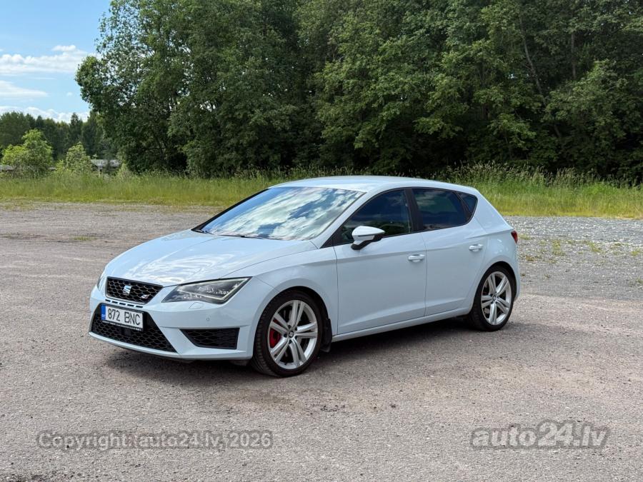 Pelēks SEAT Leon 2015 Tallina, ar dzinēja tilpumu 2.00 L un nobraukumu 160 tūkst. km par 11990 €, foto 1 vietnē AUTOMOTO.COM.LV
