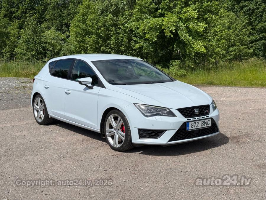 Pelēks SEAT Leon 2015 Tallina, ar dzinēja tilpumu 2.00 L un nobraukumu 160 tūkst. km par 11990 €, foto 3 vietnē AUTOMOTO.COM.LV