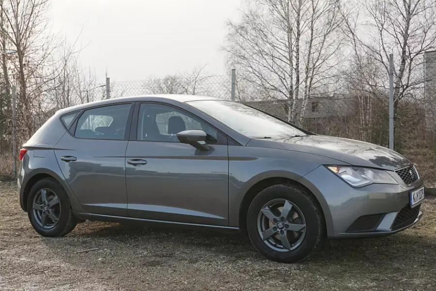 Grey SEAT Leon 2015 in Riga, with an engine capacity of 1.60 L and mileage of 208 thousand km for 8300 €, photo 16 on AUTOMOTO.COM.LV