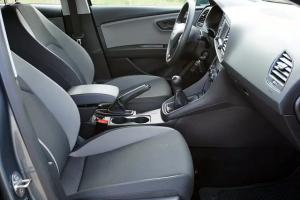 Grey SEAT Leon 2015 in Riga, with an engine capacity of 1.60 L and mileage of 208 thousand km for 8300 €, photo 17 on AUTOMOTO.COM.LV
