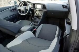 Grey SEAT Leon 2015 in Riga, with an engine capacity of 1.60 L and mileage of 208 thousand km for 8300 €, photo 19 on AUTOMOTO.COM.LV