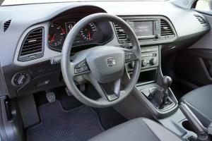 Grey SEAT Leon 2015 in Riga, with an engine capacity of 1.60 L and mileage of 208 thousand km for 8300 €, photo 23 on AUTOMOTO.COM.LV